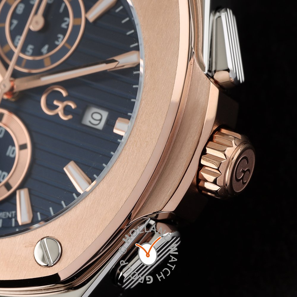 Montre GC Y99002G7MF Coussin Shape • EAN: 091661524585 • Mastersintime.com