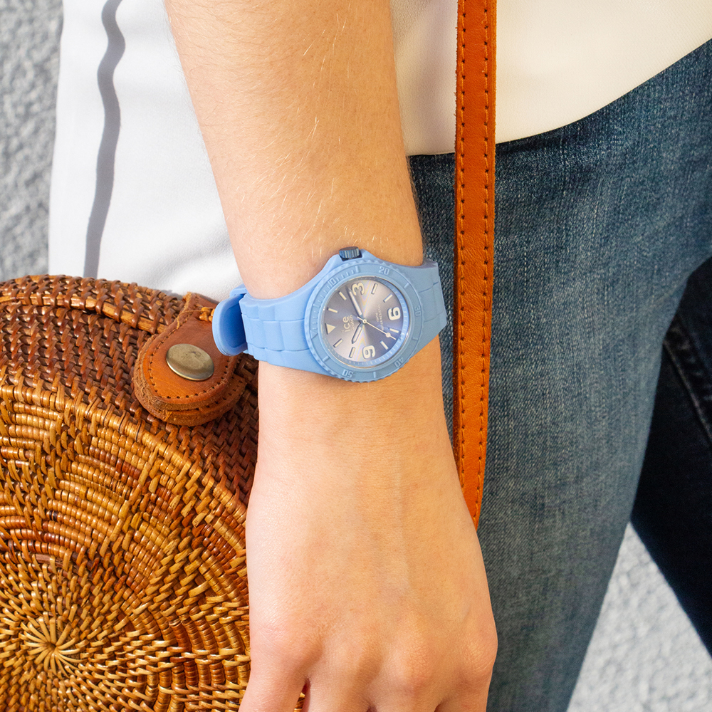 Ice-Watch 019146 watch - Generation Blue Red