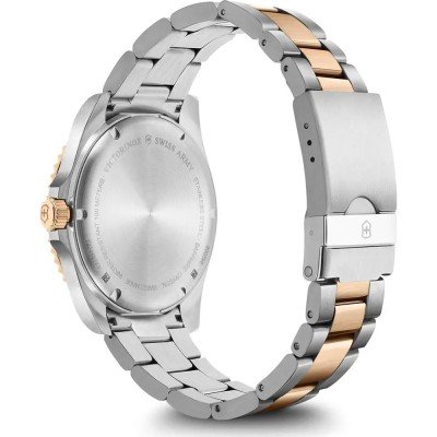 Victorinox Maverick 242008 Watch • EAN: 7611160230560 • Mastersintime.com